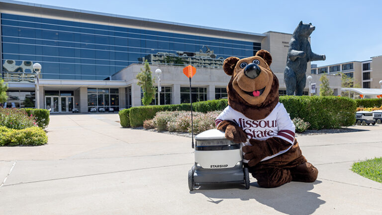 Boomer with Starship_20220908-1712 - News - Missouri State University